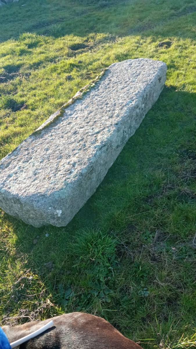 La retirada de un poyo de piedra molesta a una de las peñas más ...