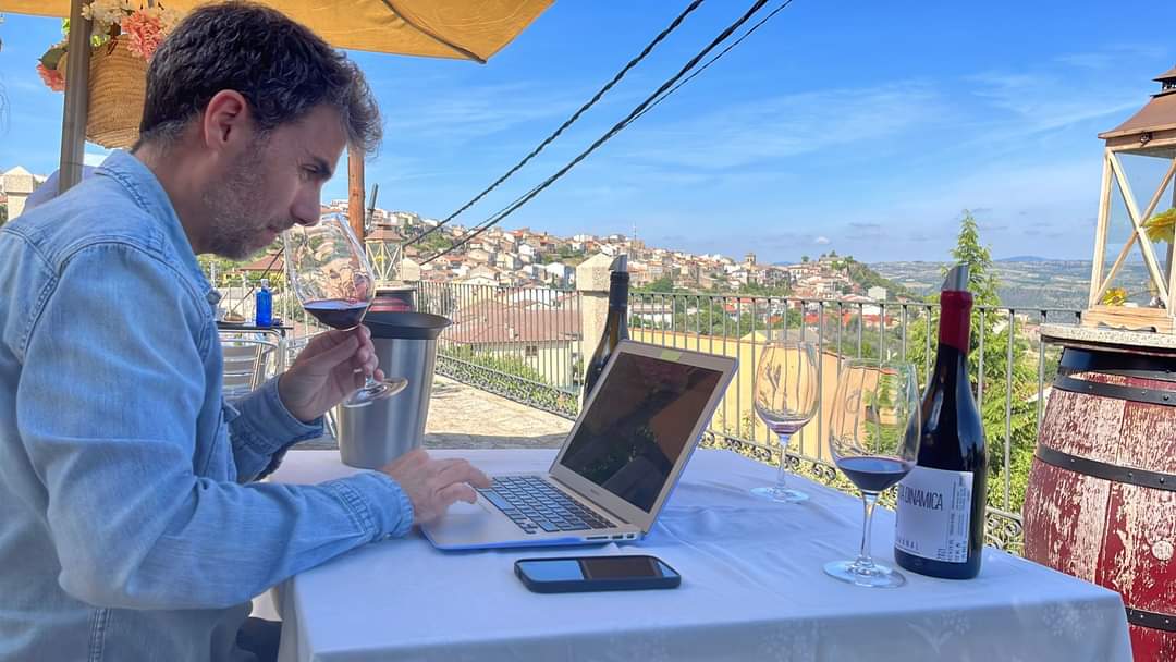 Carlos González de la Guía Peñín cata más de 50 vinos de Arribes – # ...
